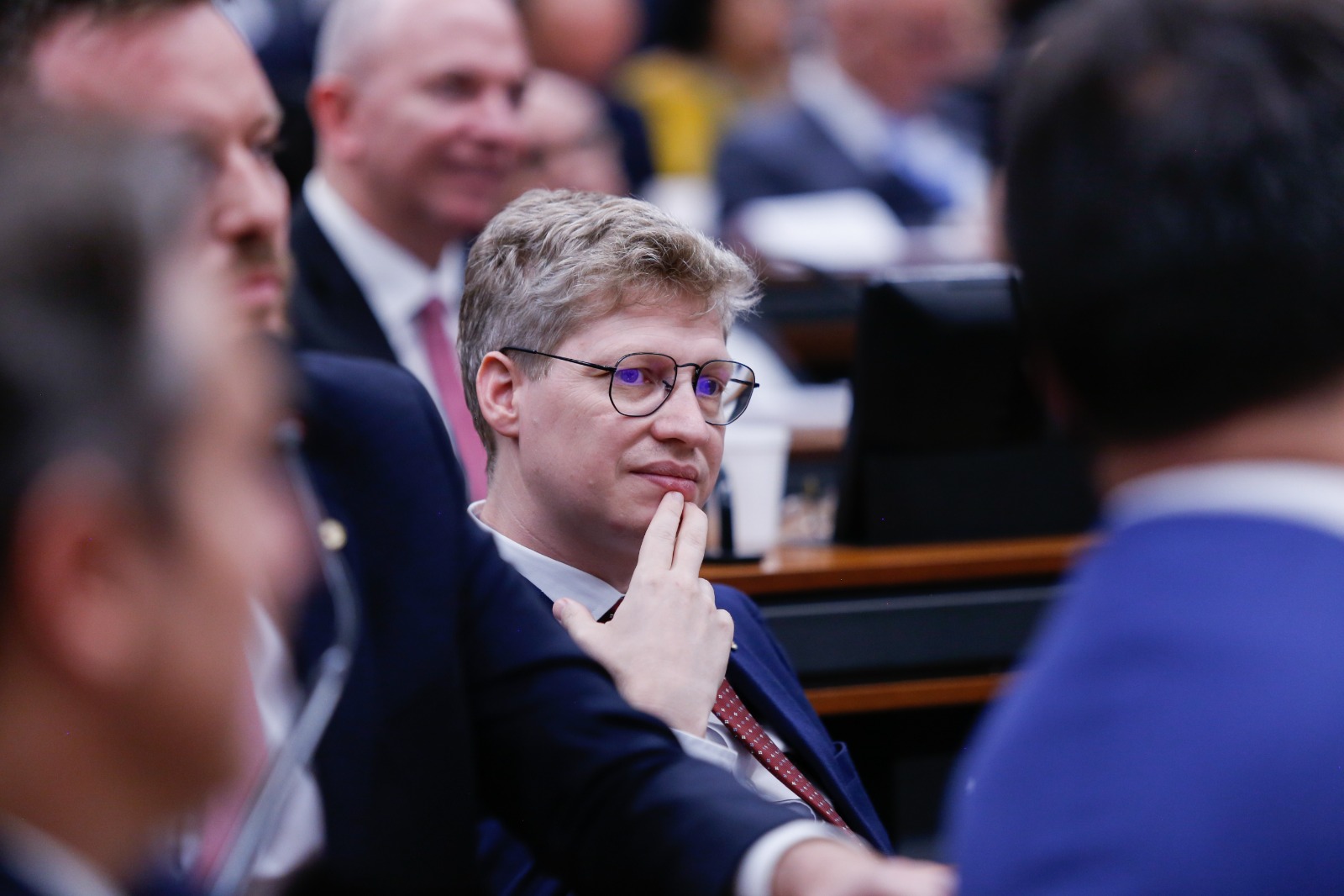 Van Hattem critica exclusão do NOVO em CPMI do 8 de Janeiro: ‘Lula ou Moraes está mandando em ...